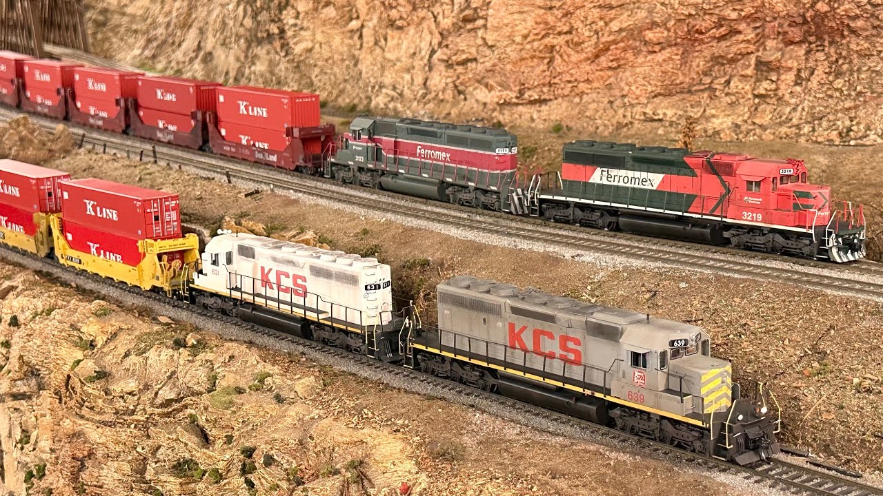Athearn KCS SD40-2 locomotives upgraded with Golden Spike speakers and ...