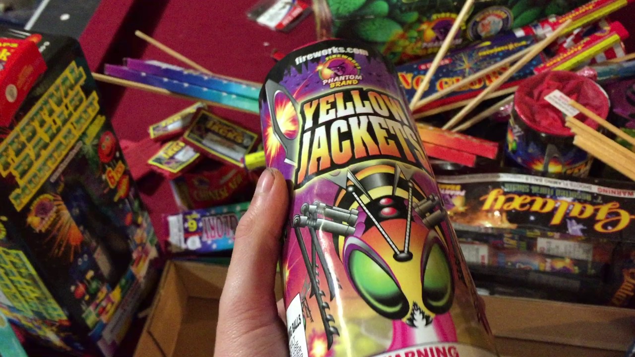 Phantom Fireworks - Rolling Thunder Assortment - YouTube