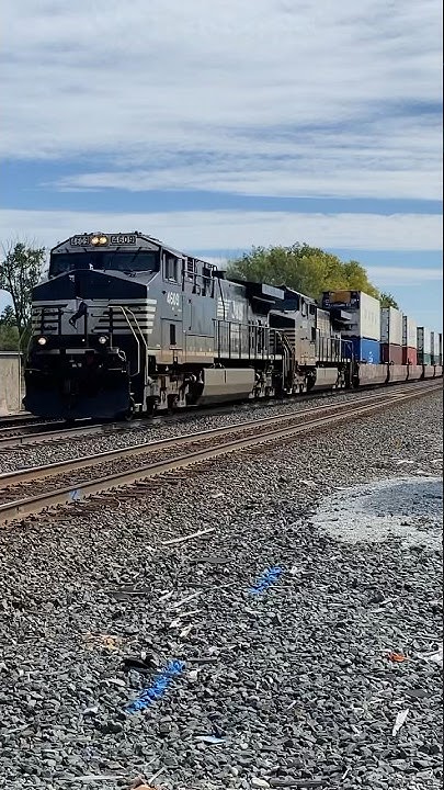 NS 4609 leads through pine junction - YouTube