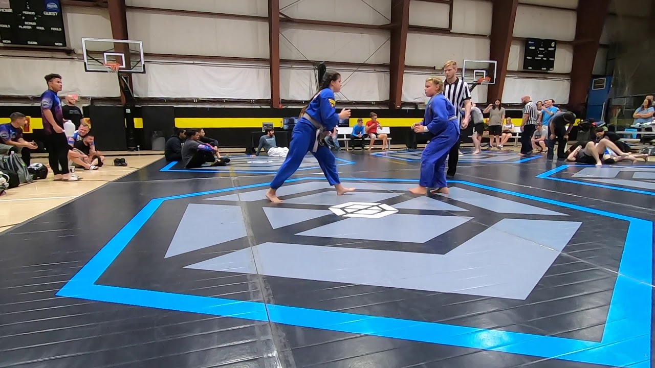 Livia Newkirk vs Lily Tranbarger - Submission Challenge Indianapolis ...