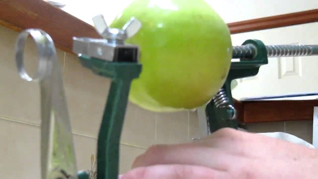 Peeling an apple LIKE A BOSS! [compilation] - YouTube