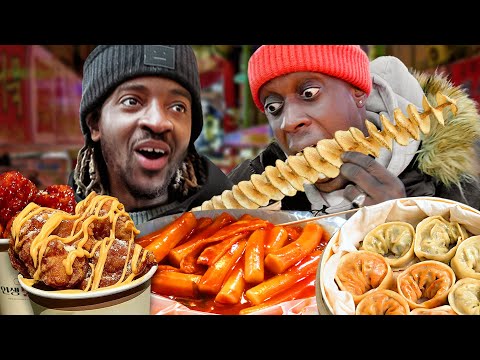 British Rappers shocked by Crazy Korean night market!