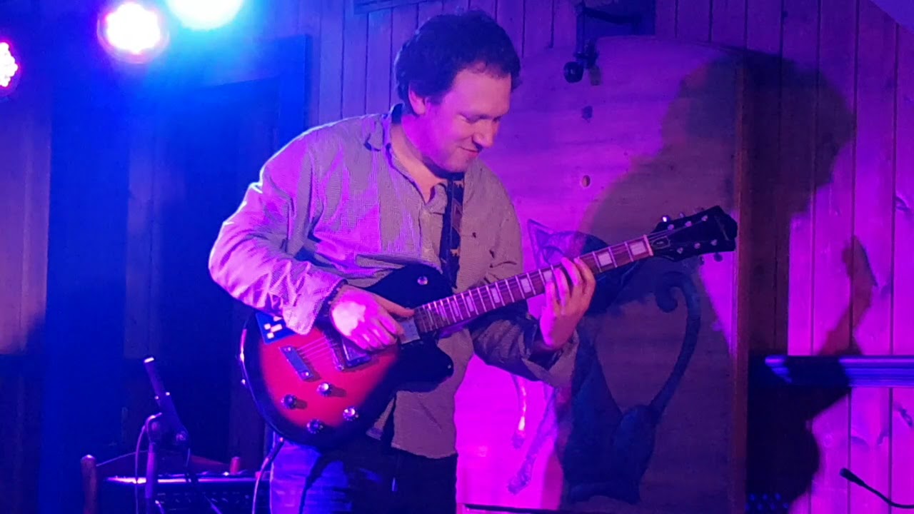 Marek Dusil Blend- Mráz nad řekou- Křest alba Karlsbad 15.1.19- - YouTube