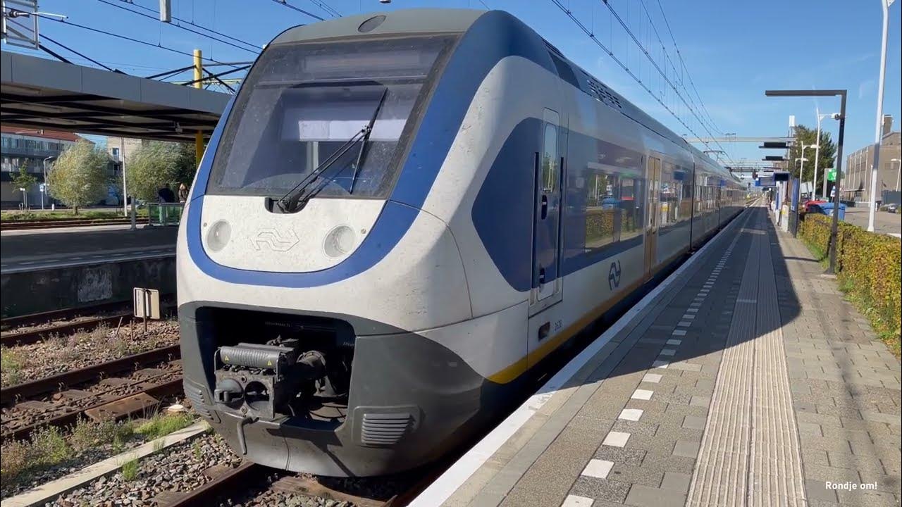 NS SLT 2626 vertrekt met een tyfoon uit station van Uitgeest! - YouTube
