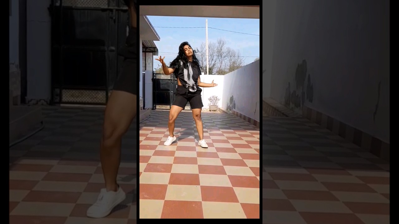 blackpink Lisa party favors dancecover 💃...#viral #dance #dancecover # ...