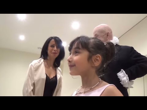 Compilation des moments où je suis apparu sur les vidéos de La Bajon - YouTube