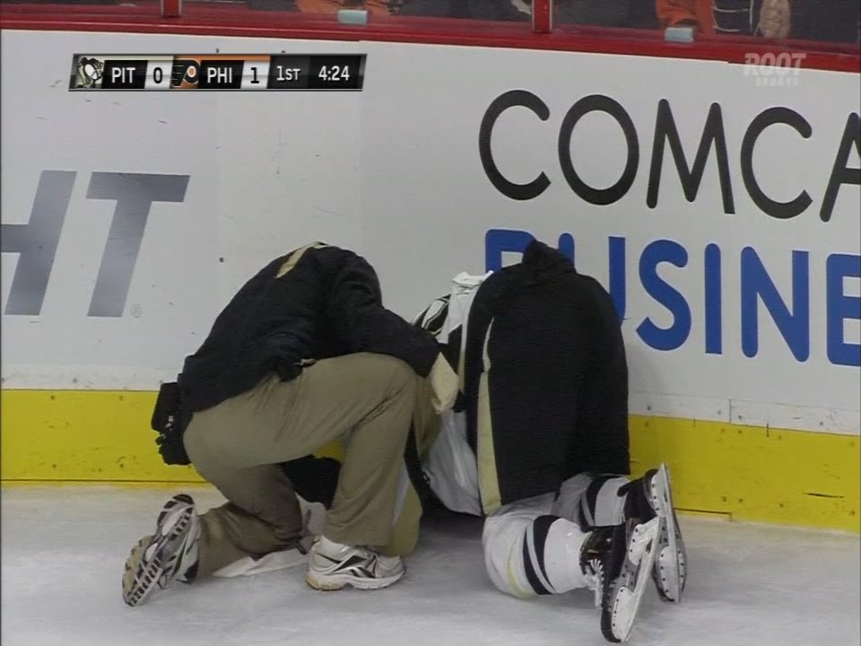 Zac Rinaldo Late Hit On Kris Letang - PIT @ PHI - YouTube