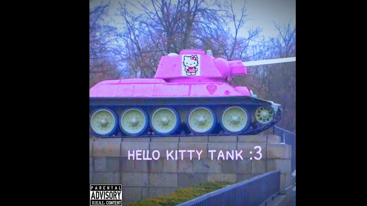 Hello Kitty Tank :3 - YouTube