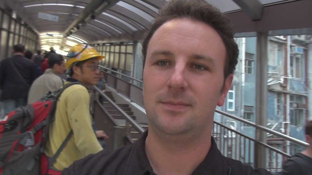 Hong Kong - World's Longest Escalator - YouTube