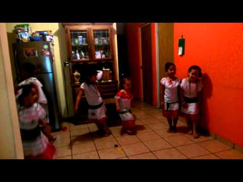 sobrinas bailando 15 septiembre 2014