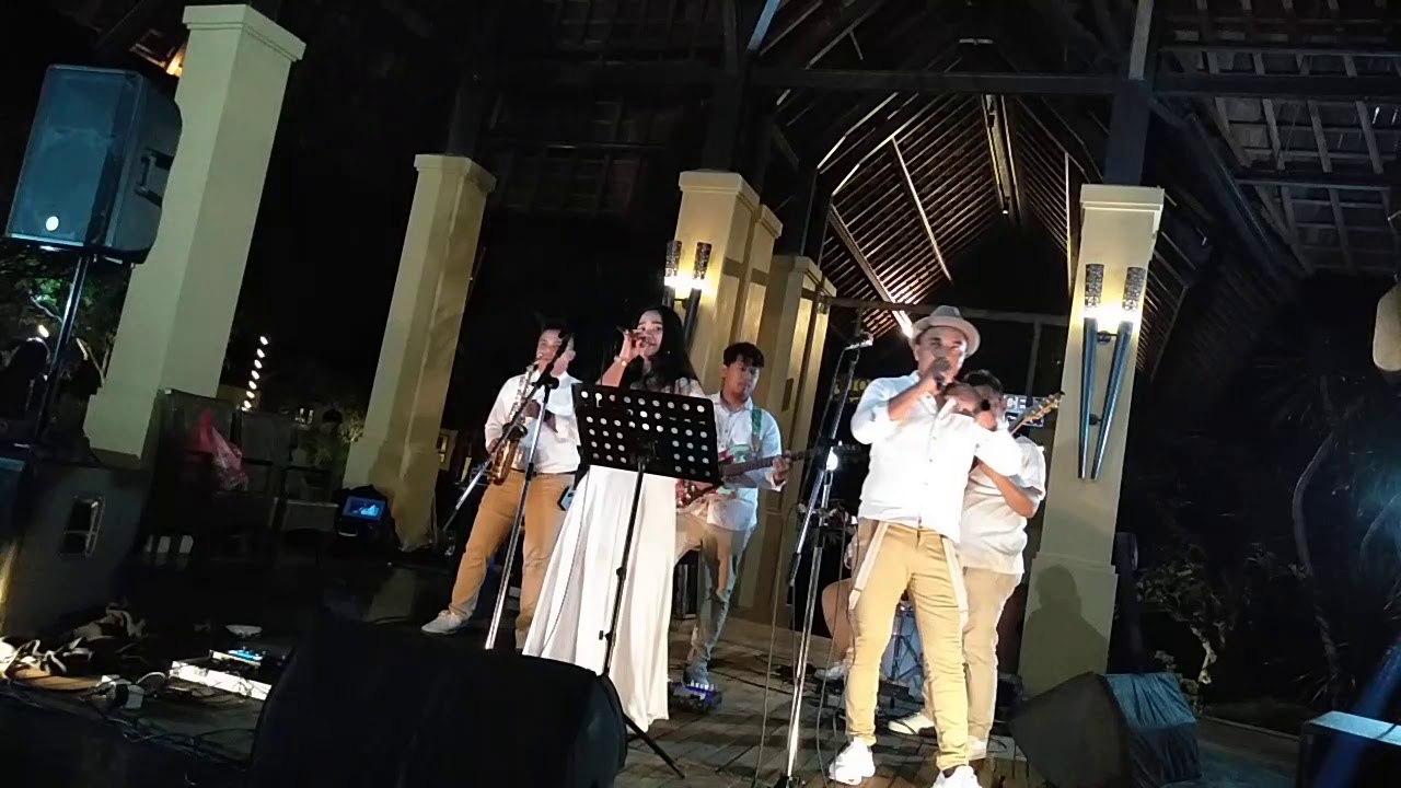 Aku wanita - Reza - BCL - Sound Of Modesto - YouTube