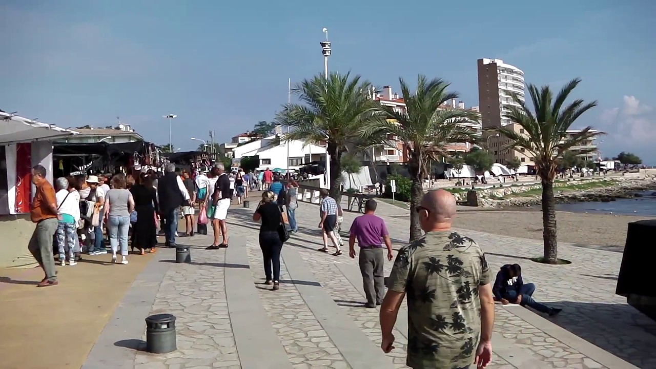Beach and Promenade, L'Escala, Costa Brava, Spain - YouTube