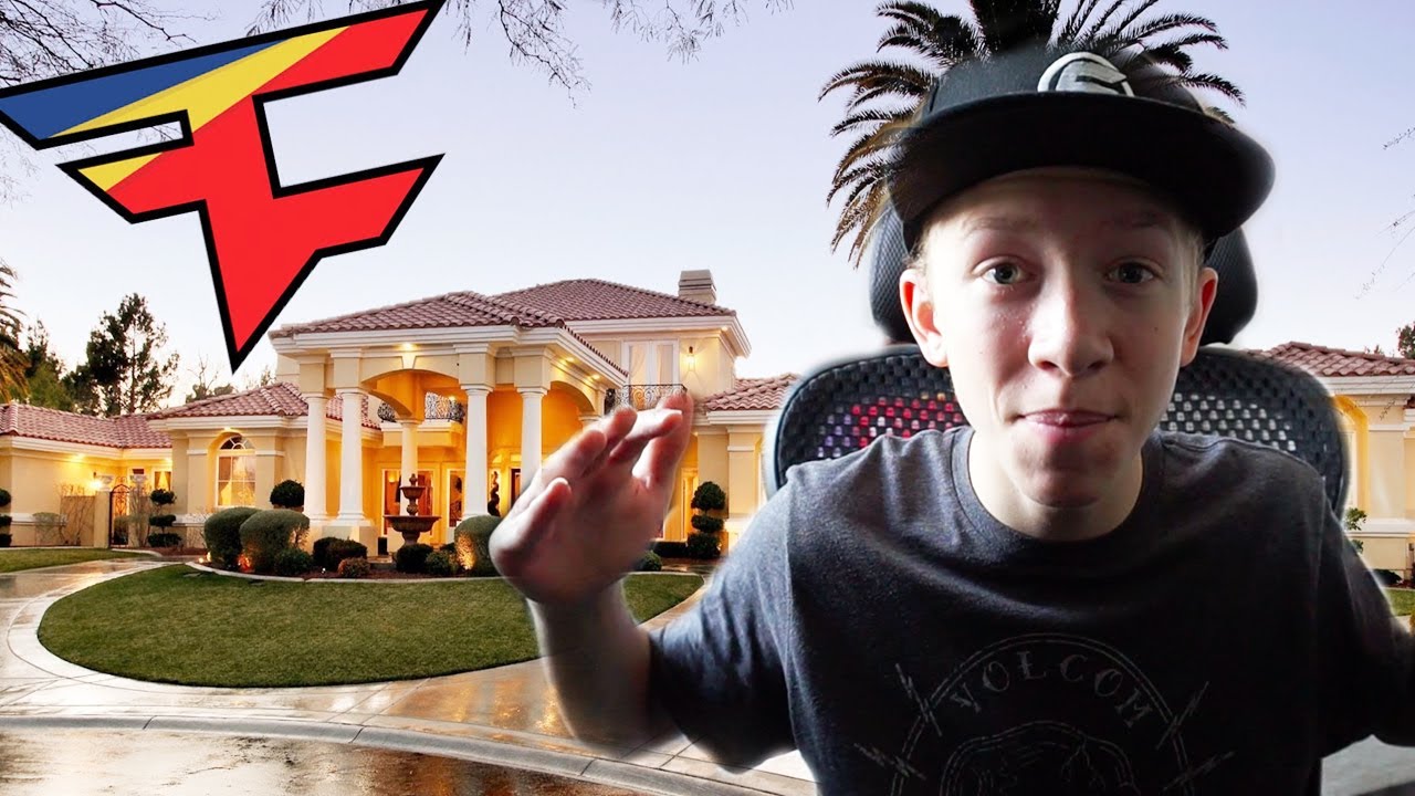 I'M MOVING INTO THE FAZE HOUSE! (Q&A) - YouTube