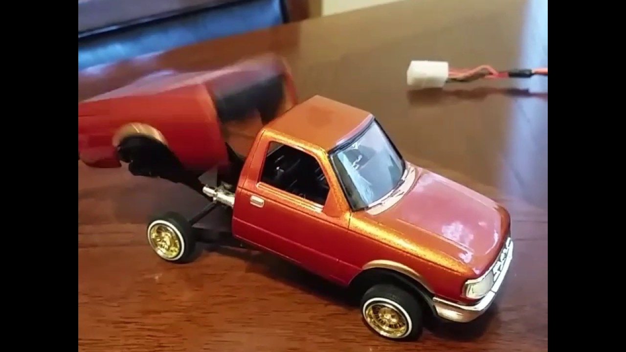 Lowrider bed dancer part 3 - YouTube