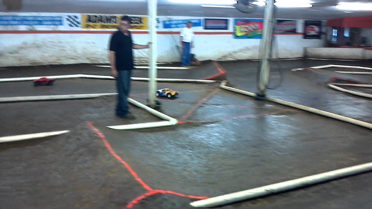 Adams creek RC raceway - YouTube