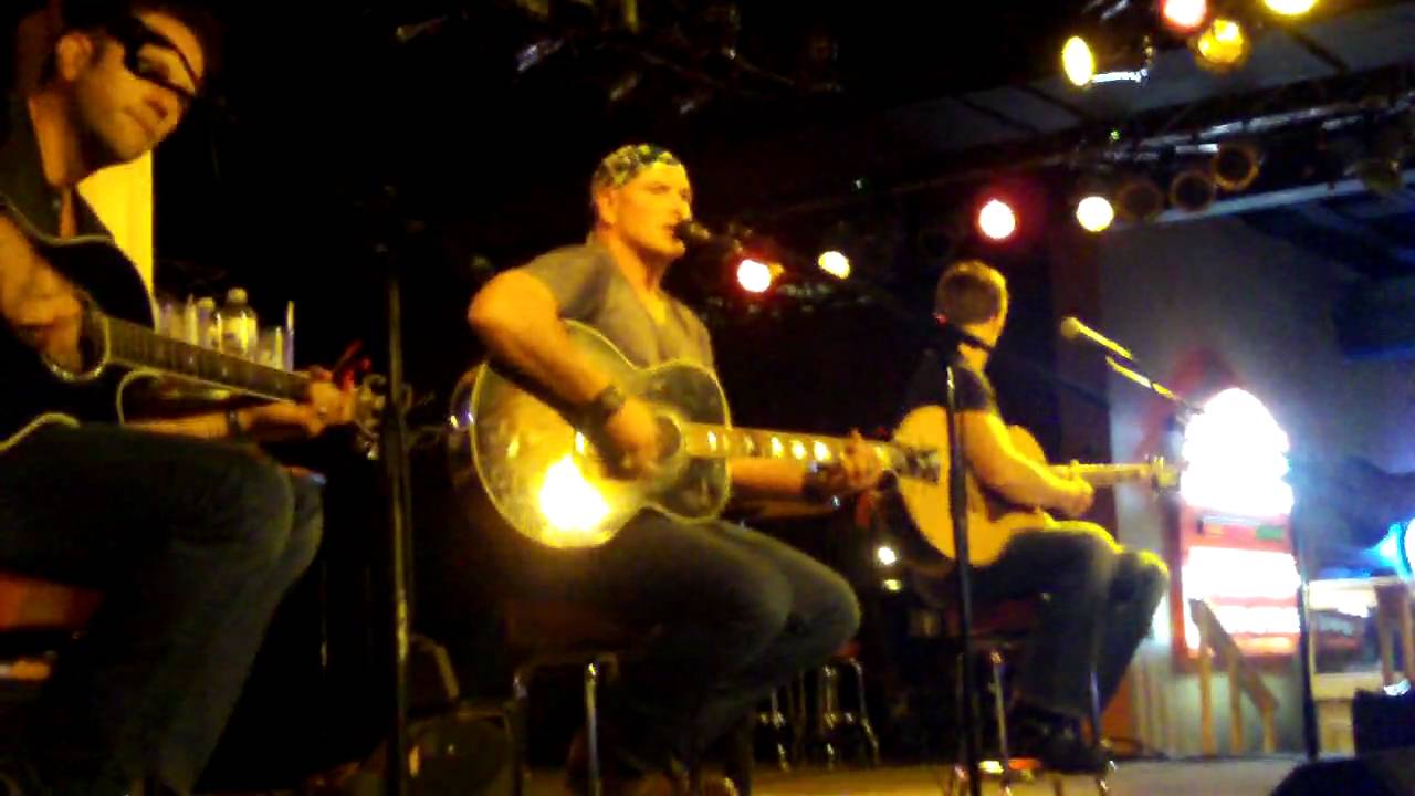 "Podunk" Keith Anderson Live At Sundance Saloon - YouTube