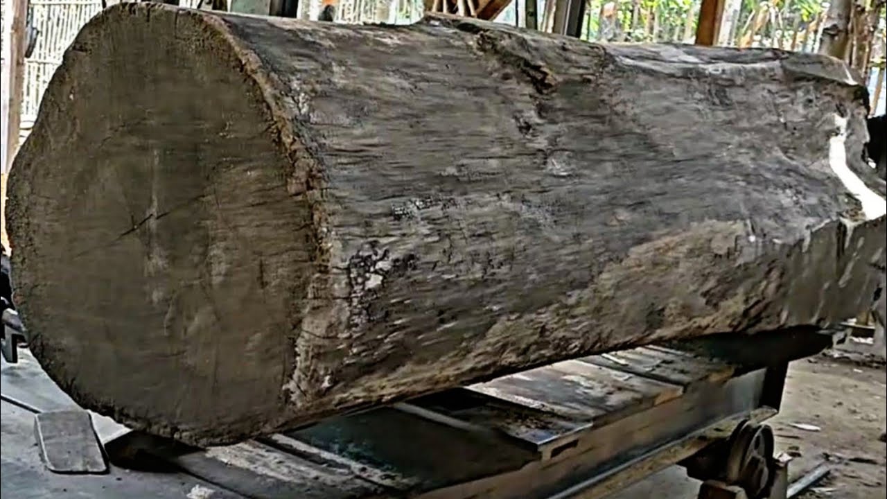 ancient wood cutting process, an ancient ancestral heritage - YouTube