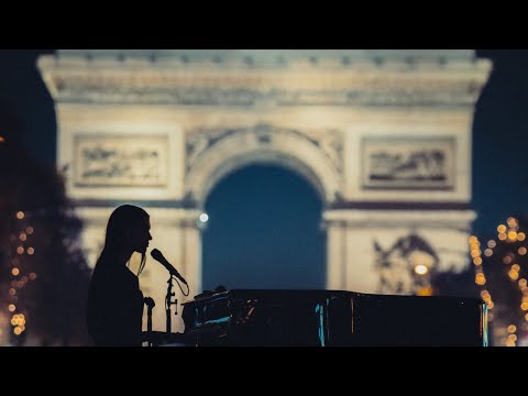 Charlotte Cardin - Illuminations des Champs-Élysées 2025 [Official Live Performance]