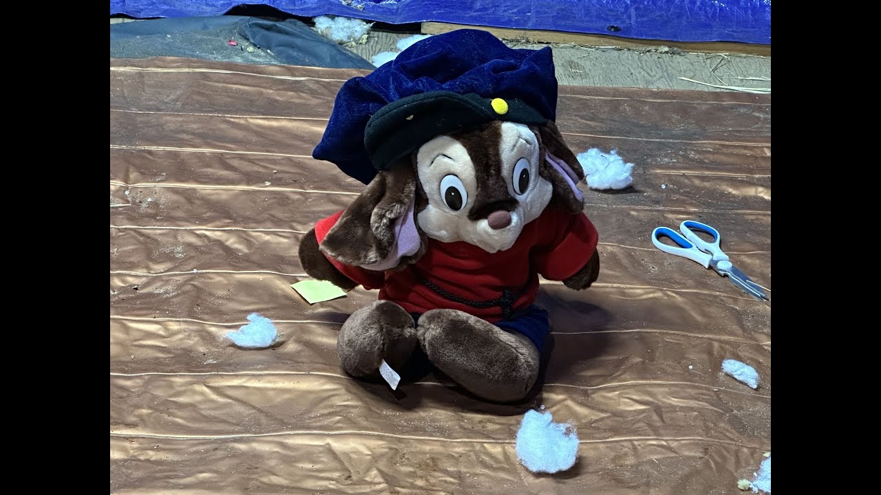 An American Tail 3 Feivel Goes To The Dump Destroying Stuffed Feivel ...