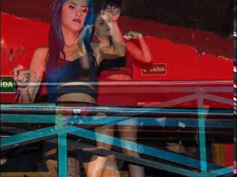 Tati Zaqui Paga Calcinha