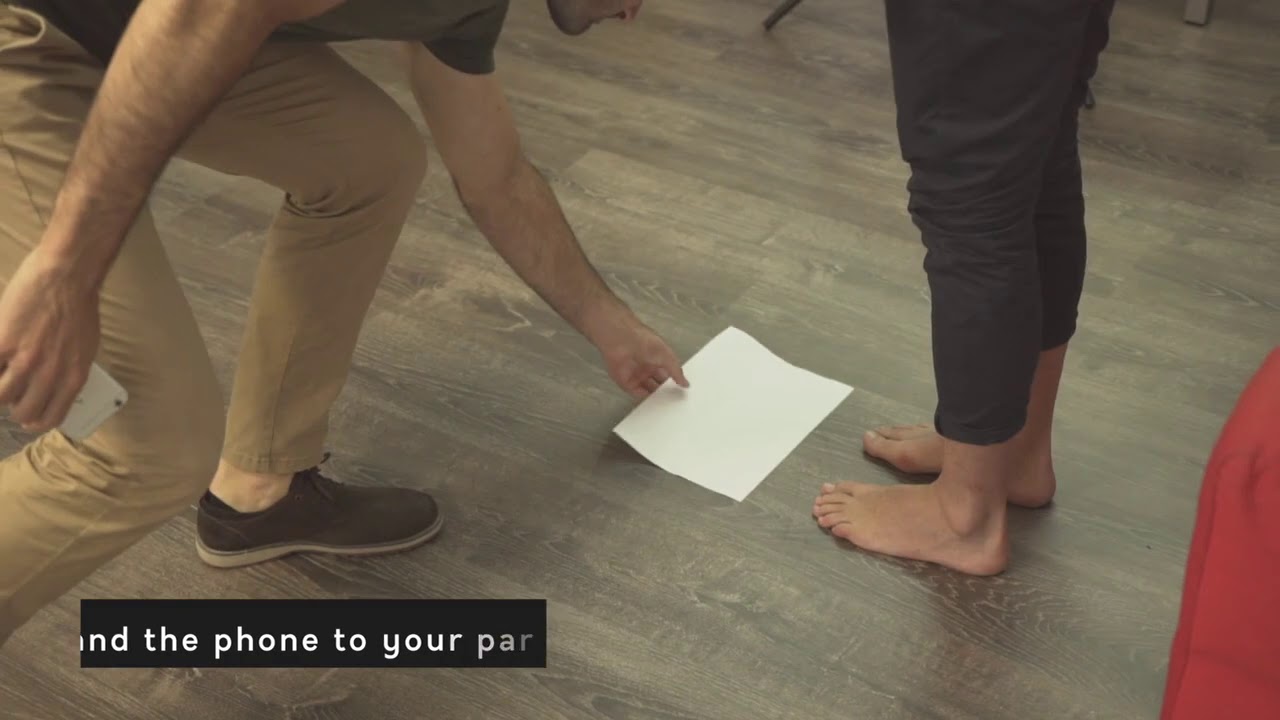 FeetSizr App! Scan your feet with your phone - YouTube