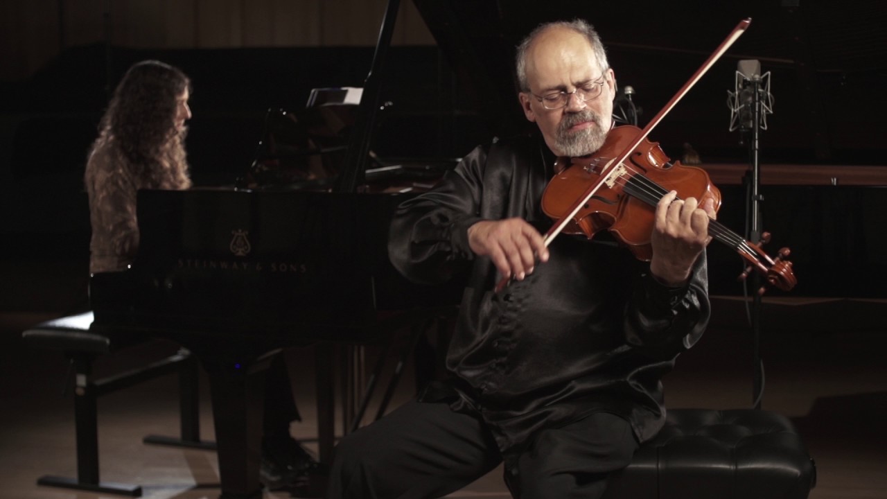 Hartmut Lindemann Plays Paganini: Sonata per la Gran Viola - YouTube