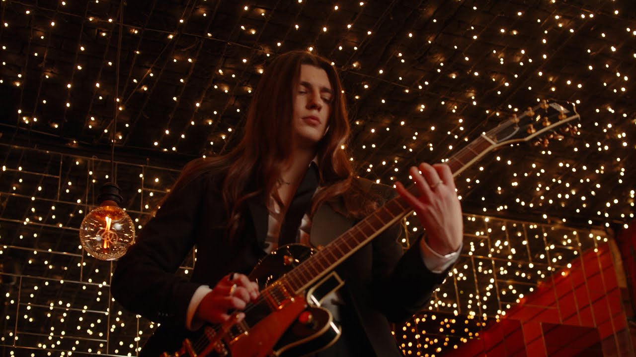 Jan Majewski - Zaryzykuję [Official Music Video] - YouTube