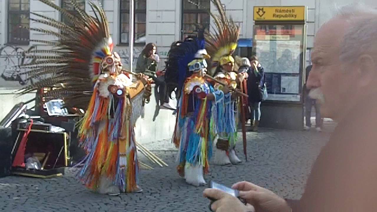 STREET PERFORMERS IN EUROPE - YouTube
