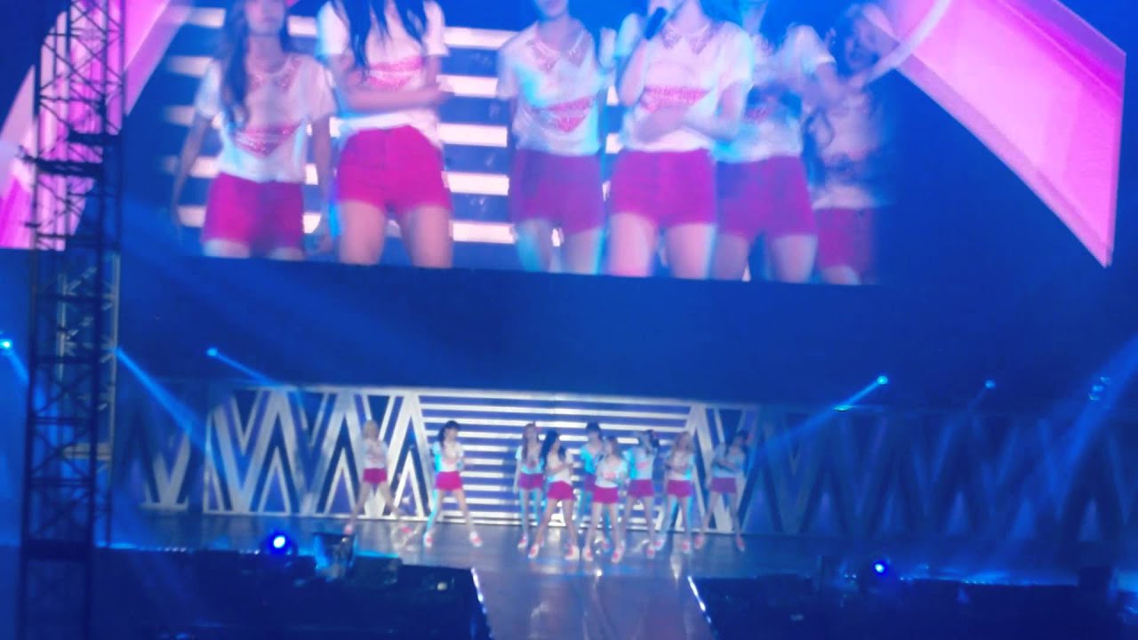 Girls Generation World Tour 2013 in Seoul Into the New World by ...