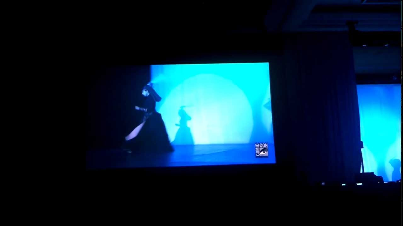 San Diego Comic-Con 2012 Masquerade #29 - Master Luminara Unduli - YouTube