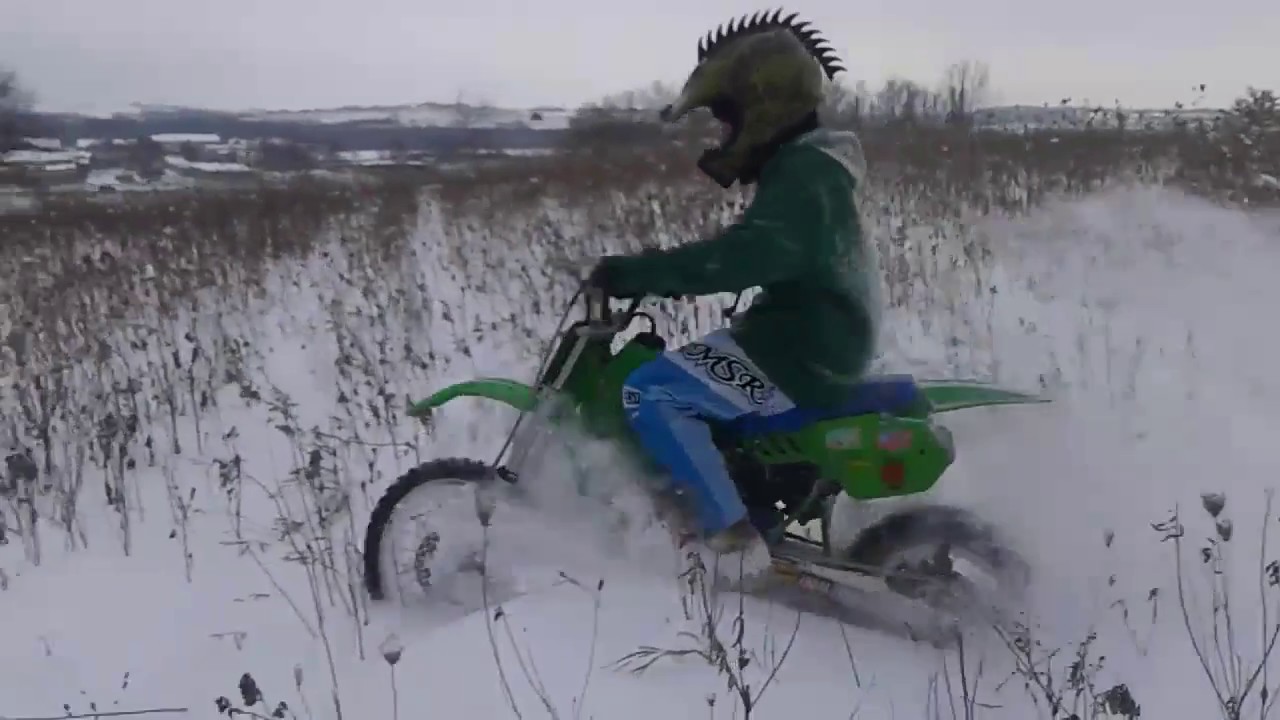 1990 Kx80 power band in the snow pure sound - YouTube