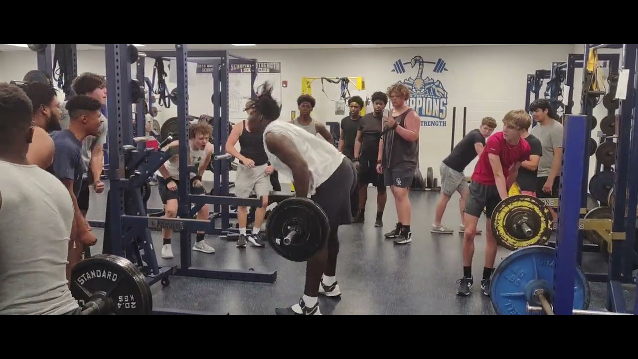 Sophomore Tyrell Simpson got 290 but almost 300 - YouTube