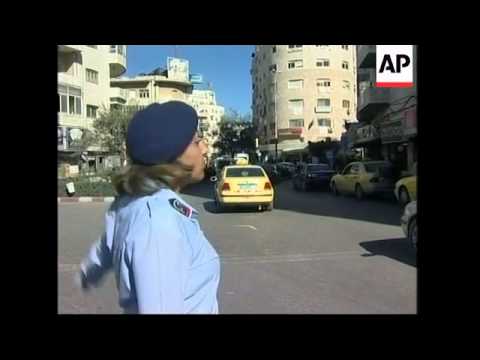 Palestinian policewomen deployed to direct chaotic West Bank traffic