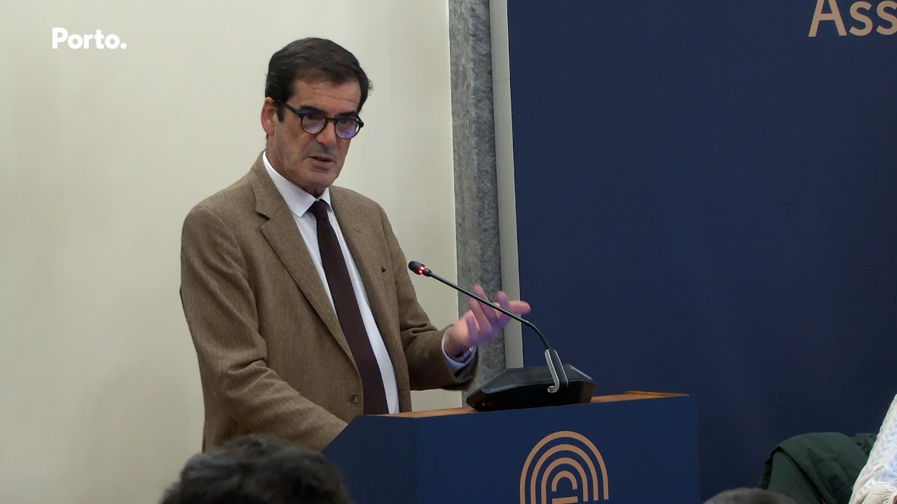 Rui Moreira alerta para situação da VCI e obras da Metro do Porto - YouTube