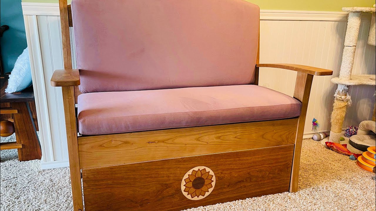 The bee couch commission - YouTube