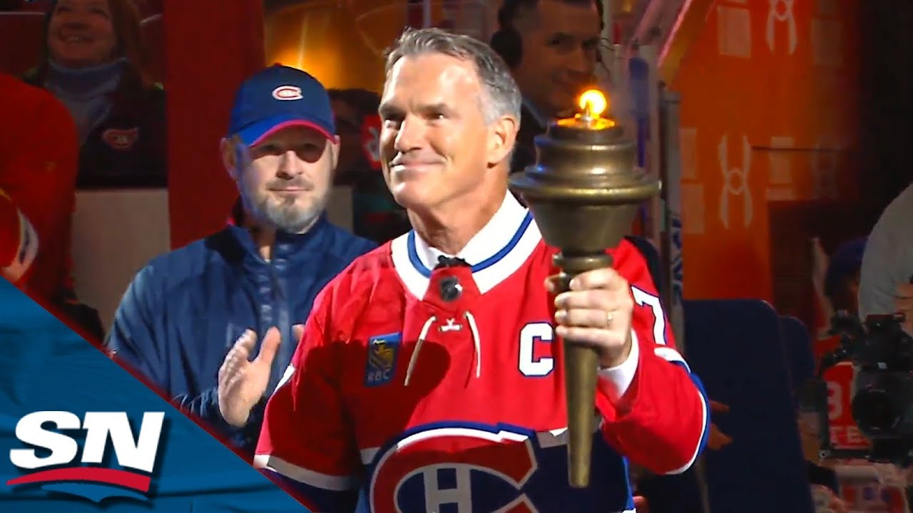Canadiens Welcome Hall-of-Famer Pierre Turgeon To Ring of Honour - YouTube