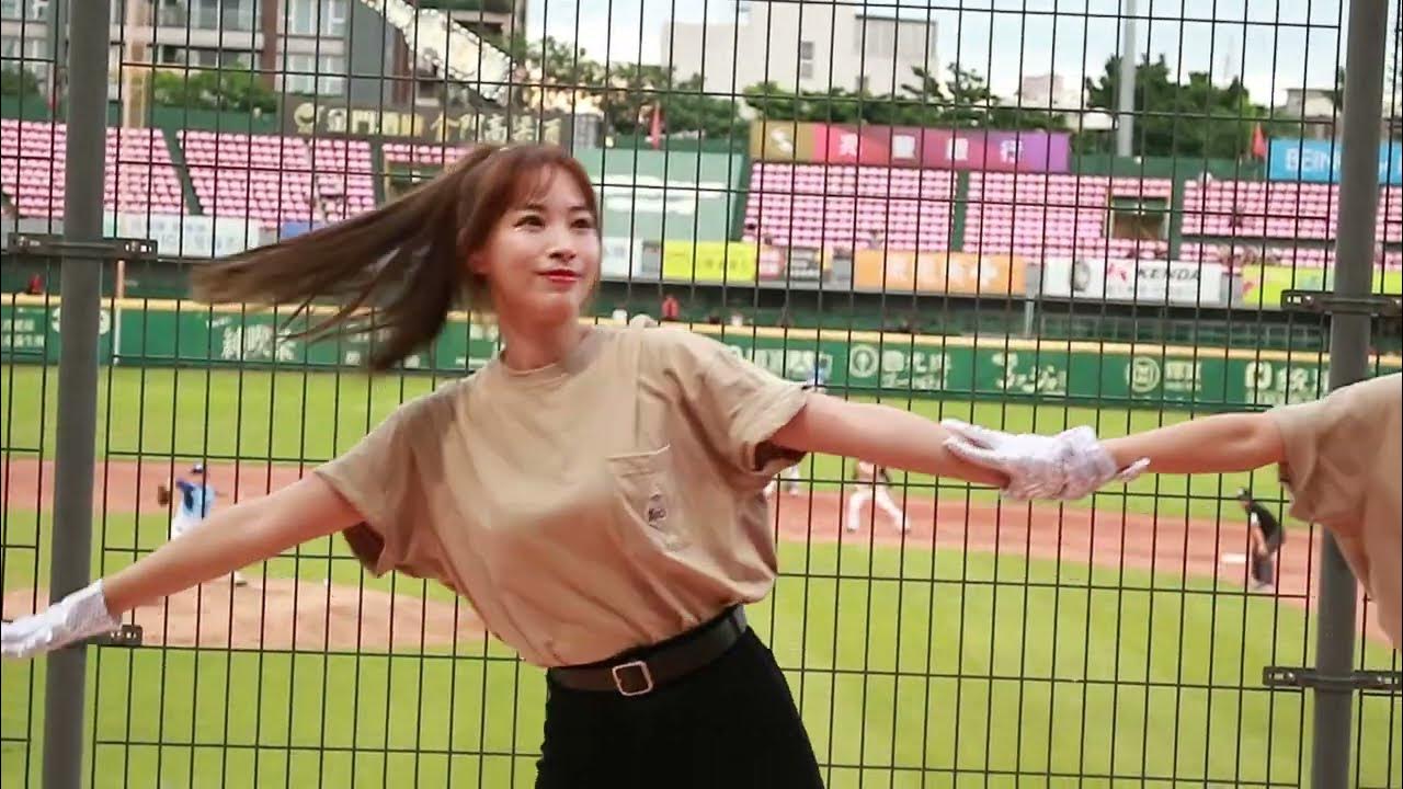 UNIGIRLS 妮妮 統一尚勇 - YouTube