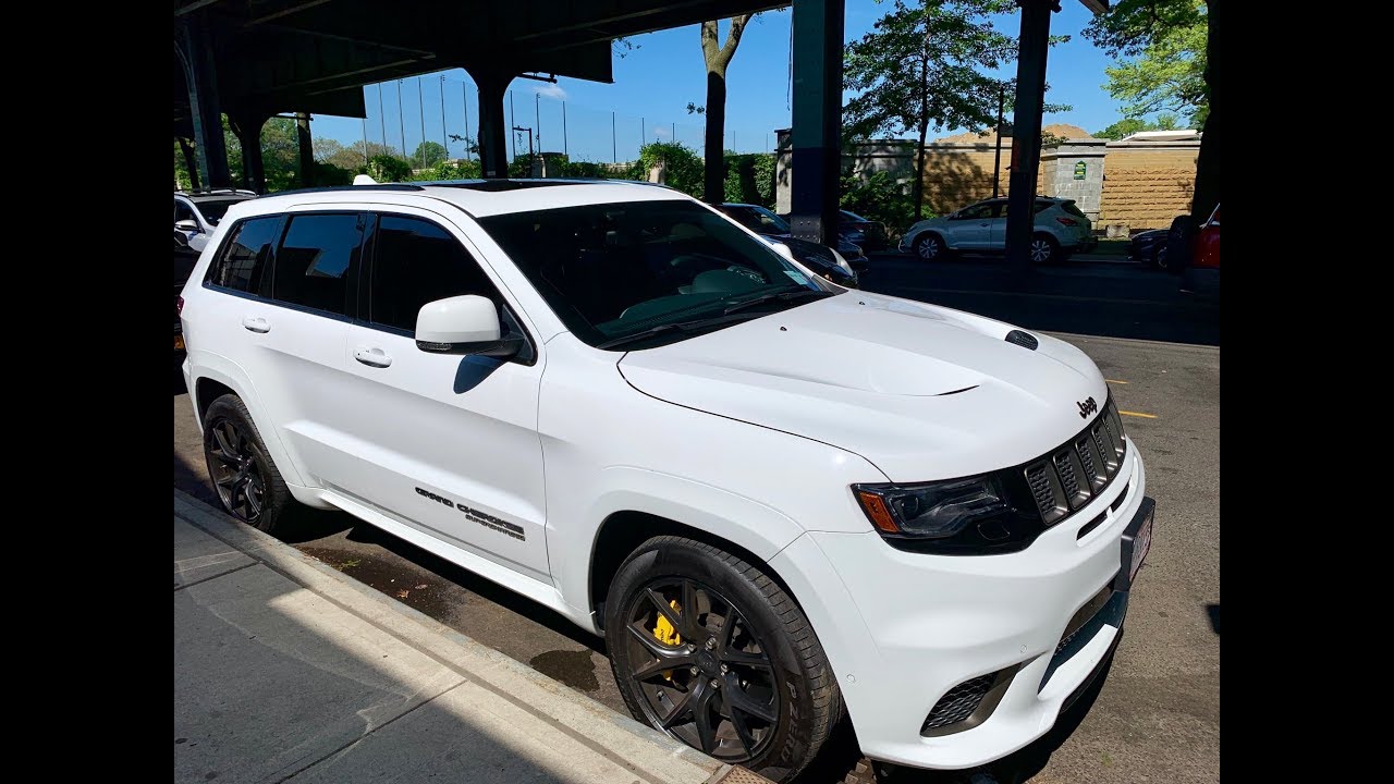 WHY I TRADED IN MY DURANGO SRT FOR A JEEP TRACKHAWK - YouTube