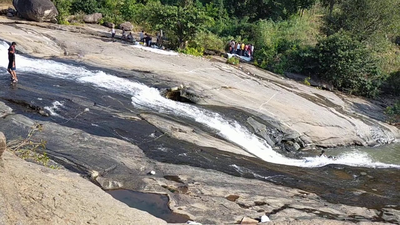 Dalayivalasa water fall || saluru || శ్రీ రామ ధార జలపాతాలు దాలయి వలస ...