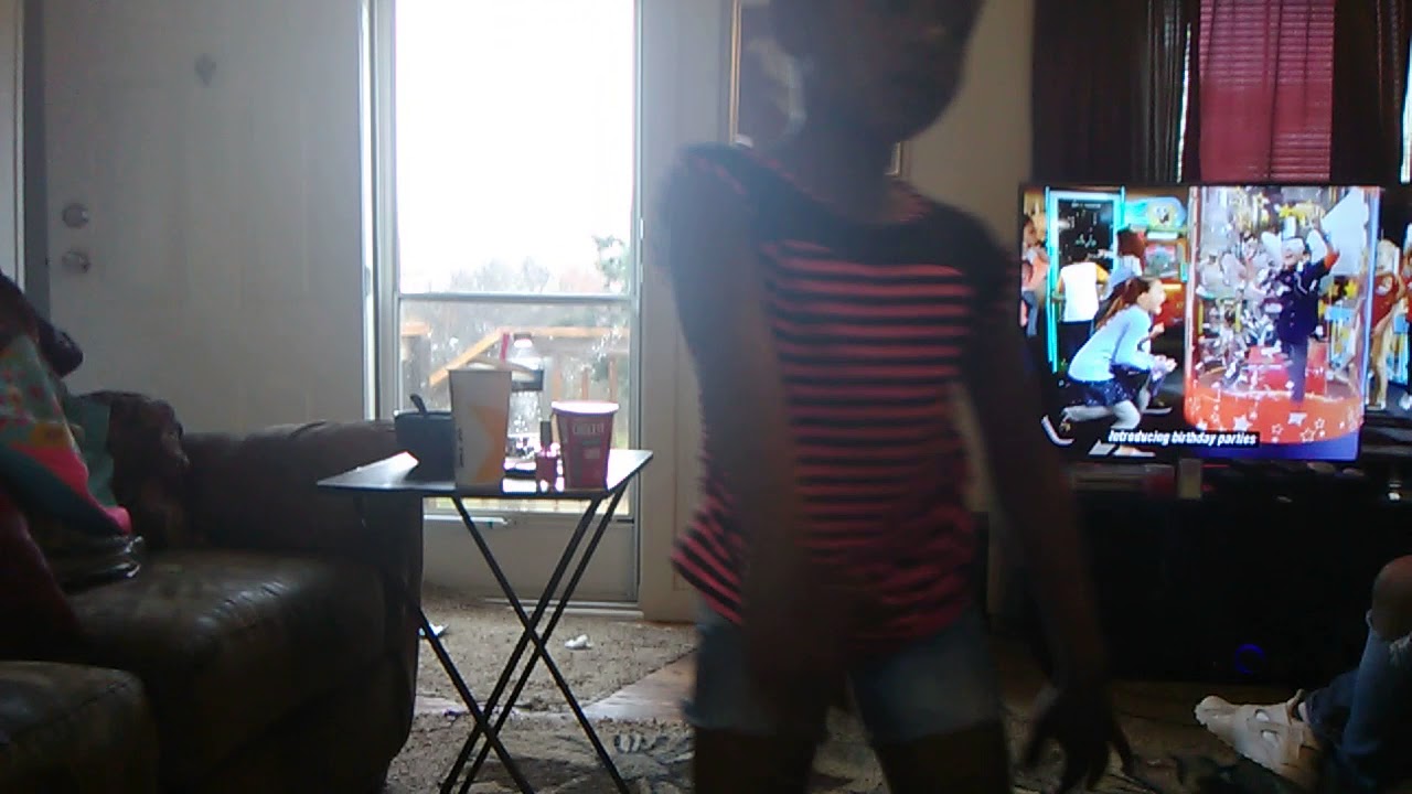 Toniya twist - YouTube