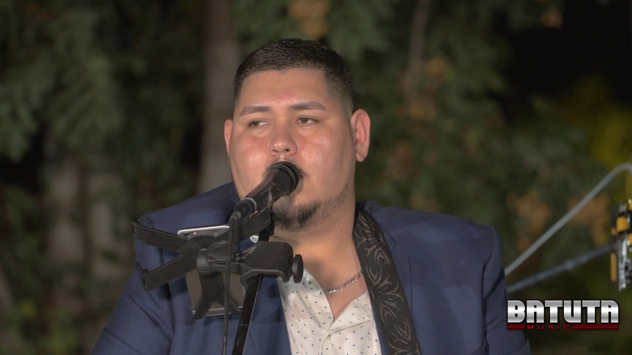 Jesus Chairez Ft. Evolucion Los Chairez - Chaka Con Estilo (Norteño ...