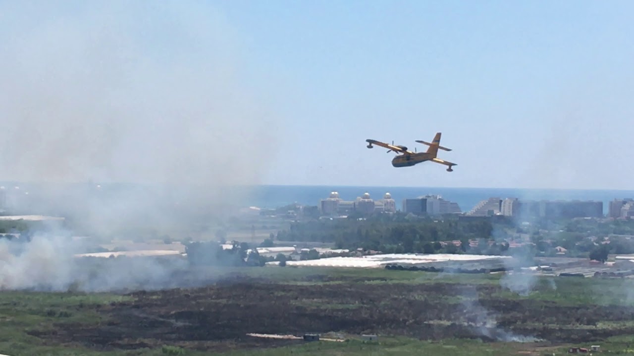 Firefighting Airplane in Action - MUST SEE! - YouTube