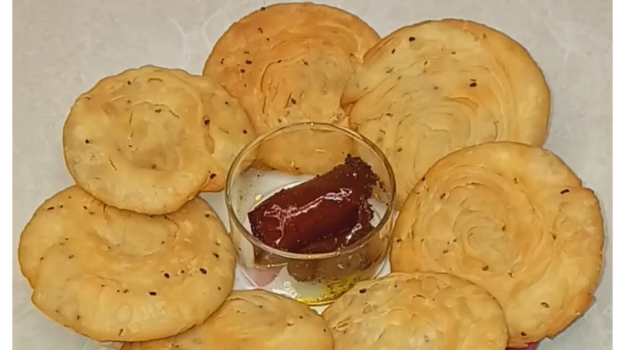Khasti Mathri Recipe || खस्ती मठरी || @SHARMAsDuniya - YouTube