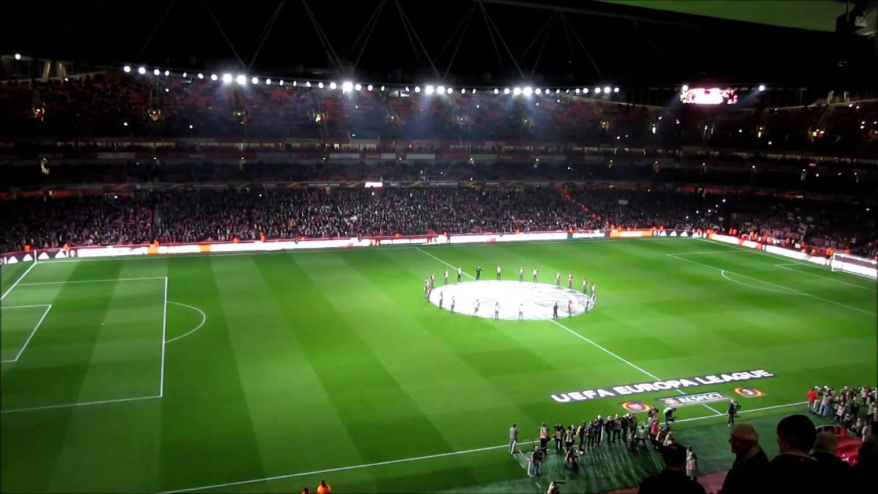 Emirates Stadium Light Show - YouTube
