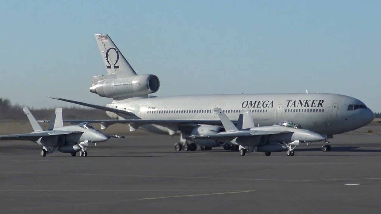 4K| Omega Air Tanker DC-10 & F18 Super Hornets Leaving Tampere-Pirkkala ...