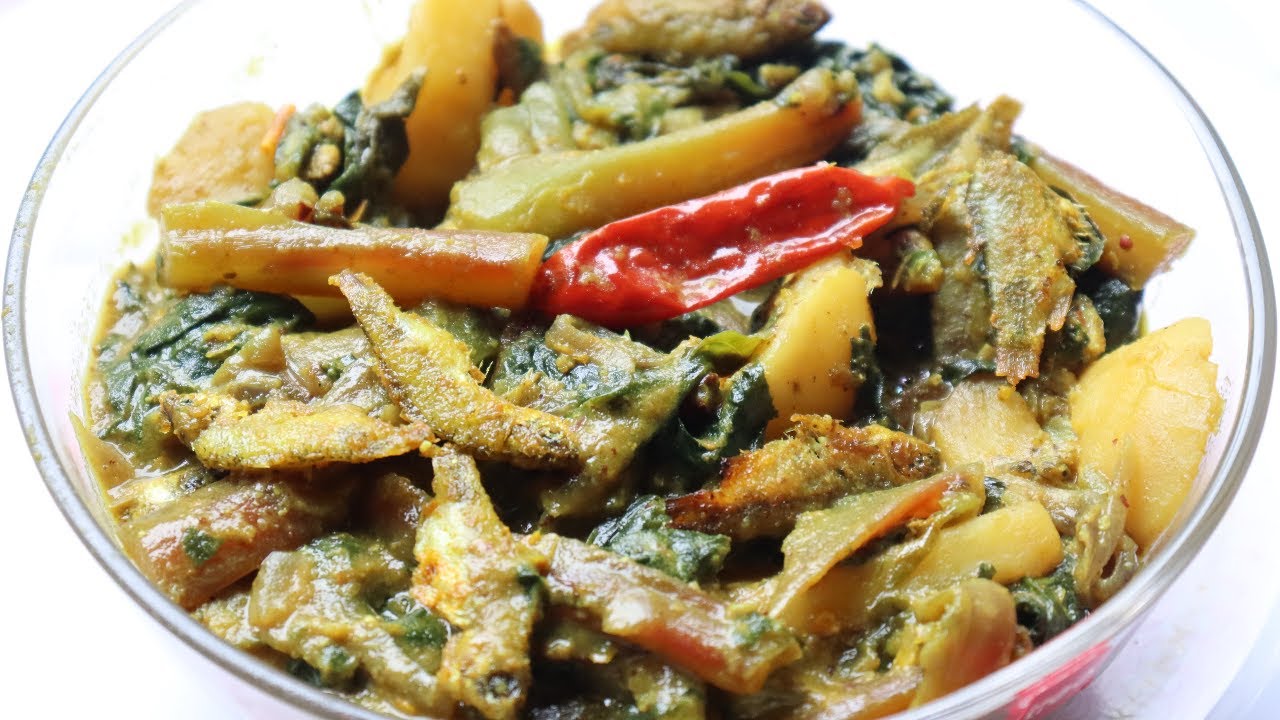 Pui shak & Puti macher chorchori || Best Pui Shak Recipe in Bengali ...