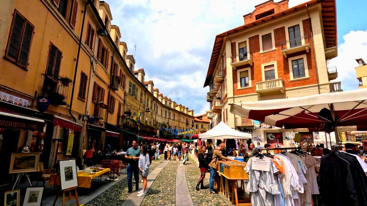 Discovering Italy’s Oldest Antiques Market 🇮🇹 | Gran Balôn, Turin in 4K ...