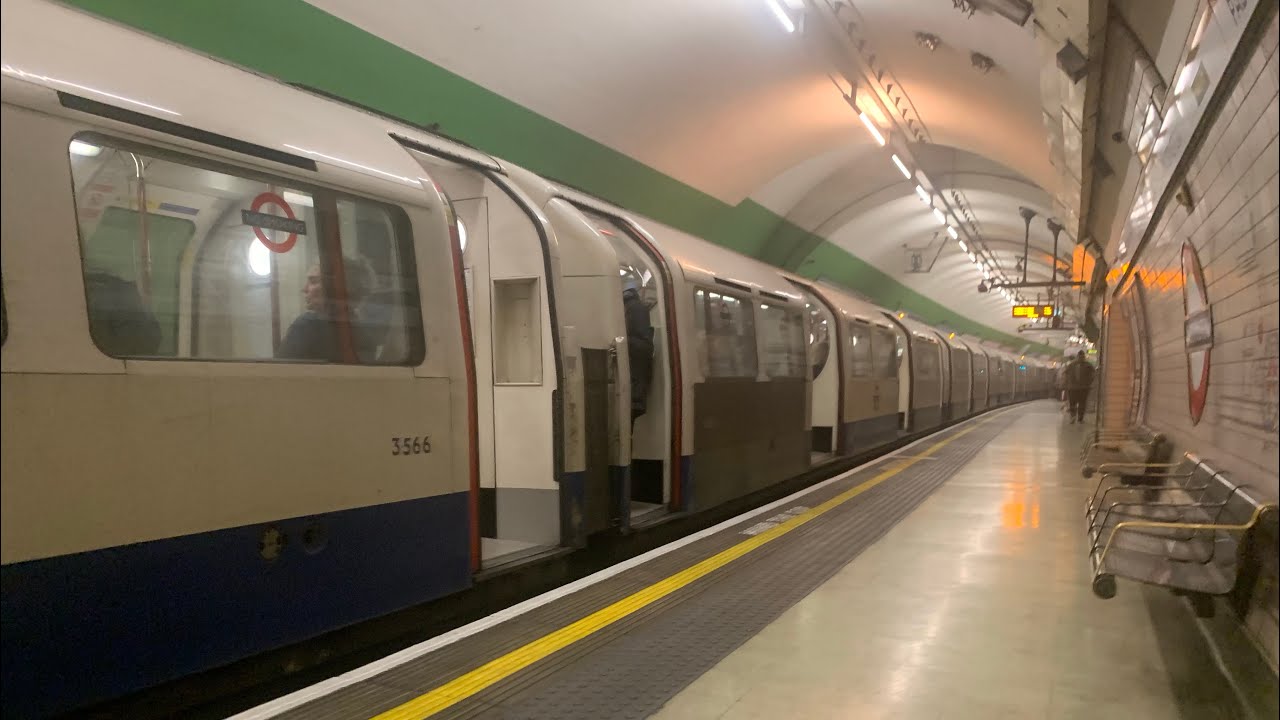 21 minutes of 1972 stocks (Bakerloo line) trains at Paddington (26/05 ...