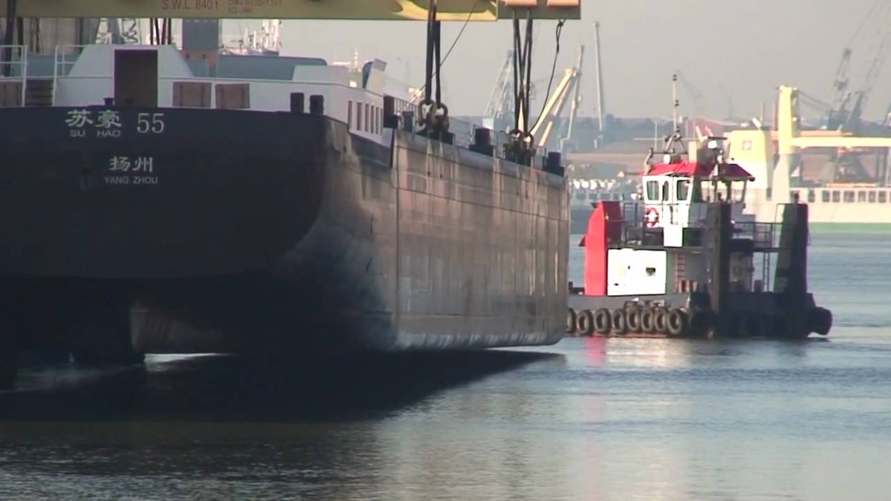Jumbo Shipping: Discharge of 2 Tanker barges in the Port of Rotterdam ...