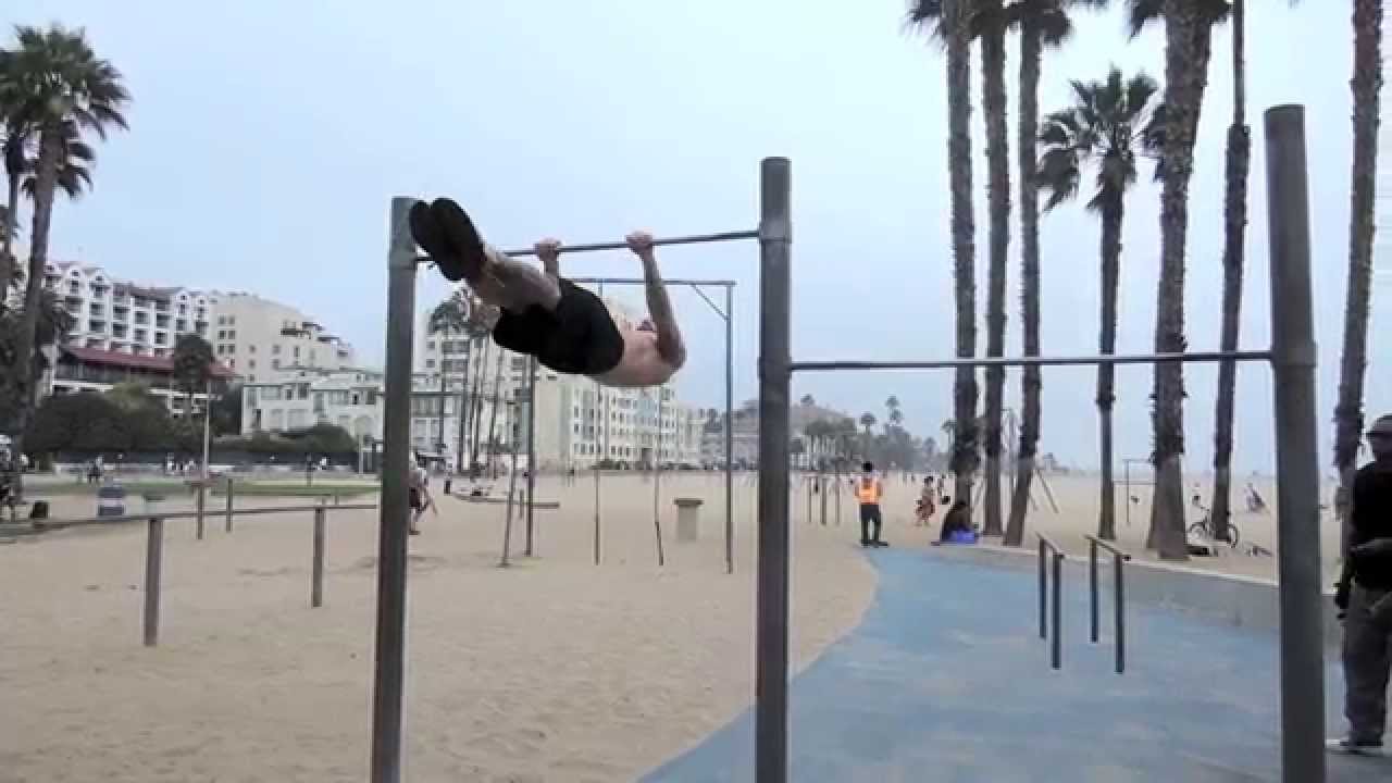 Santa Monica Calisthenics Workout - YouTube
